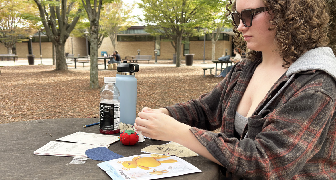 Students into crafts start Fiber Arts Club - Campus Current